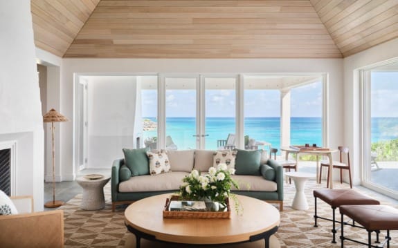 Tour a Contemporary Bermuda Retreat That Puts a Fresh Spin on the ...