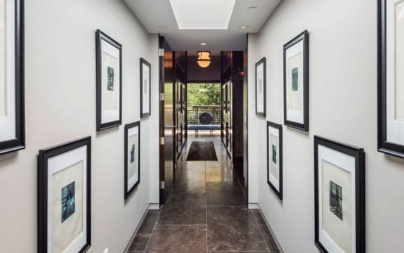 Jeremy Renner’s $13 Million L.A. Home Is a Modern Zen Sanctuary ...