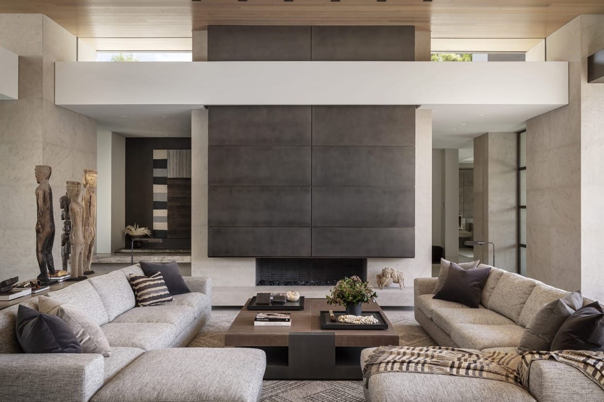 This Airy California Residence Brings Together a Powerful Collection of ...