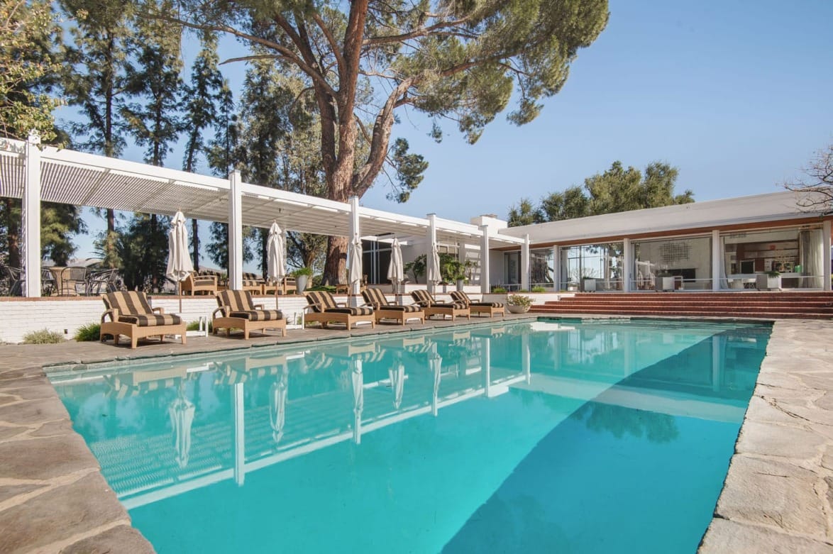 Frank Sinatra Once Lived in This $8 Million Midcentury Modern L.A. Home ...