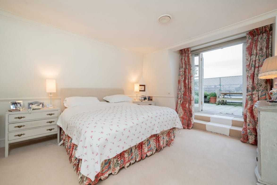 A London Duplex That Belonged to Winston Churchill’s Daughter Lists for ...