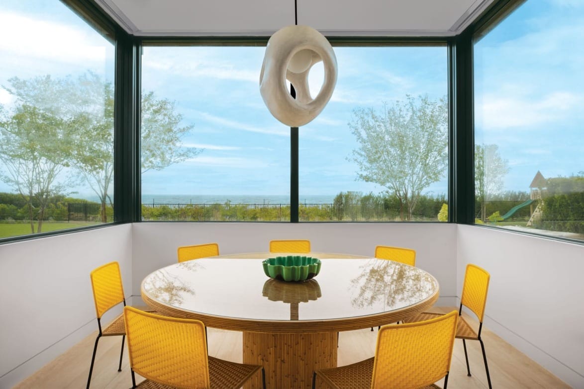 Ashe Leandro Conceives a Modernist Retreat Punctuated with a ...