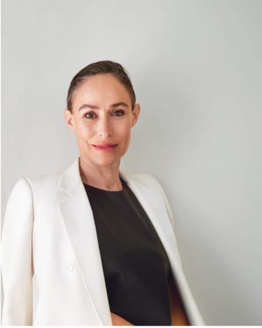 Designer Alexandra Loew Composes an Otherworldly Interior Around a Joe ...