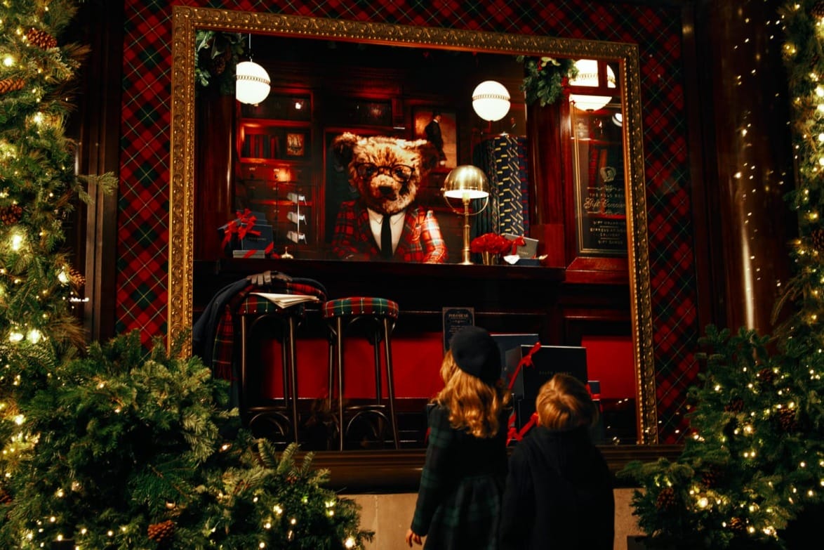Ralph Lauren Brings Polo Bear to Life with Interactive Holiday Window ...