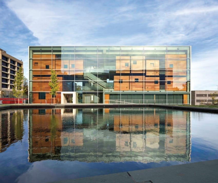 Why Prolific Architect Steven Holl Is Busier Than Ever - Galerie Magazine