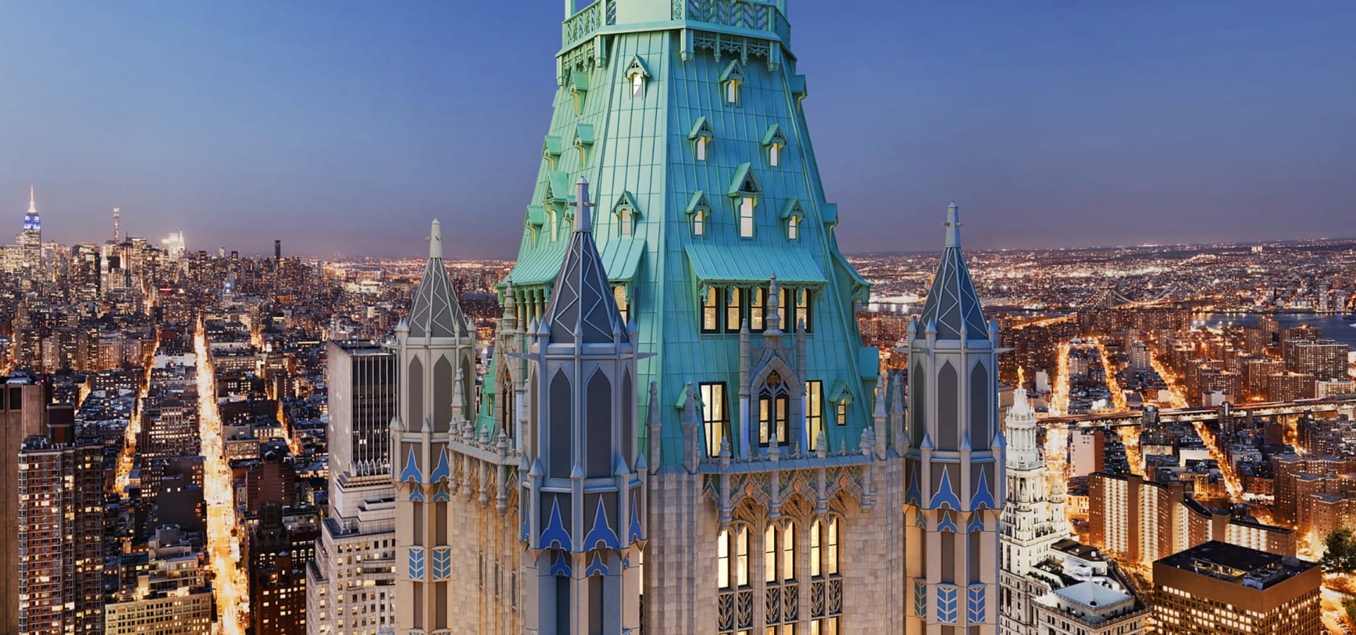 The Woolworth Building’s Entire Crown Lists for $79 Million - Galerie ...