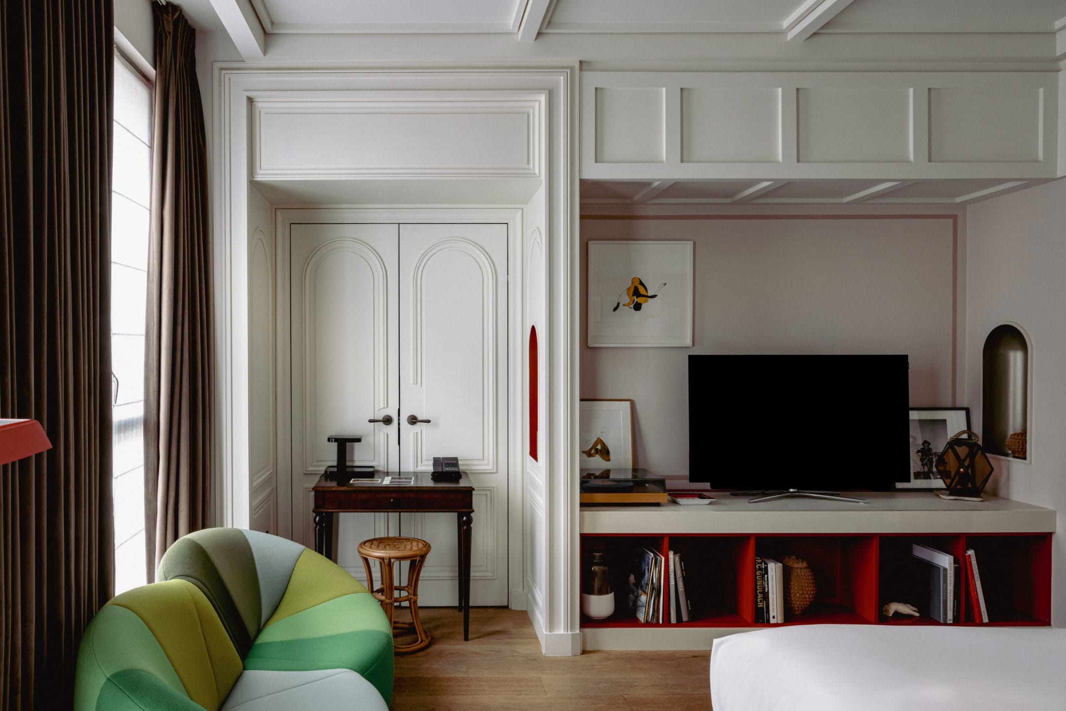 Hotel of the Week: This New Paris Hideaway Is One of the Sexiest ...