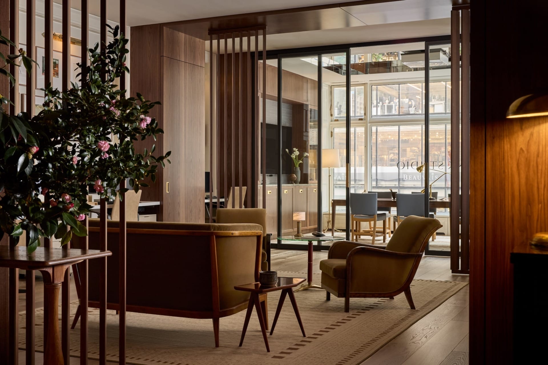 In Dan Fink’s Handsome New York Studio, Structure Meets Serenity ...