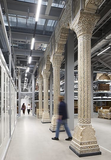 New V&A East Storehouse Offers Immersive Archival Experience - Galerie ...