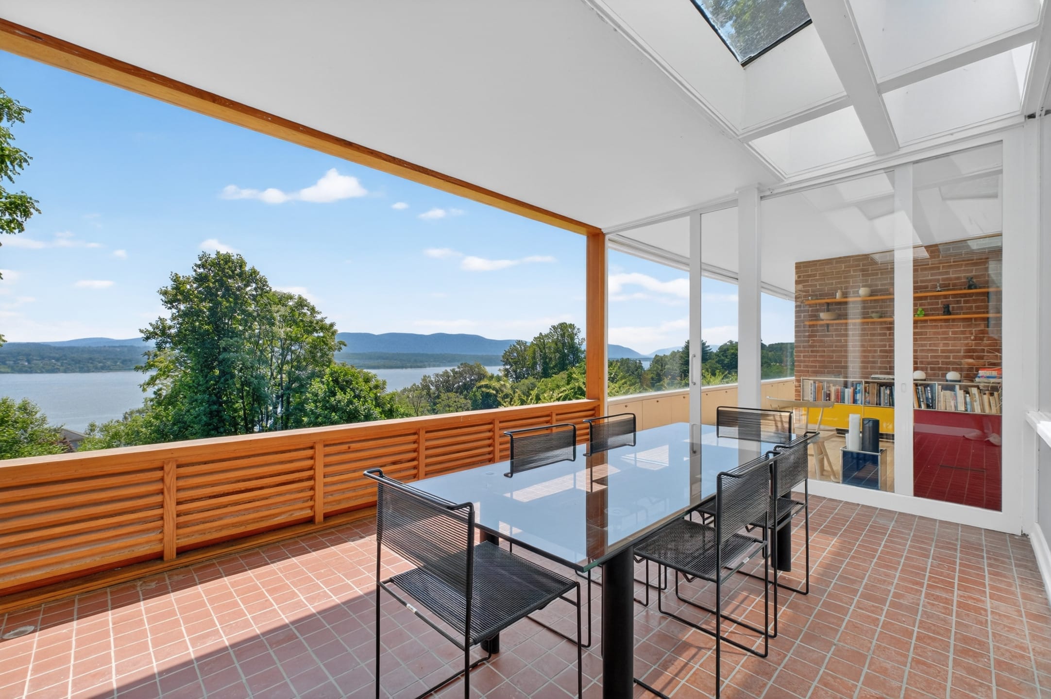 Philip Johnson’s Wolfhouse, Built the Same Year as the Glass House, Is ...