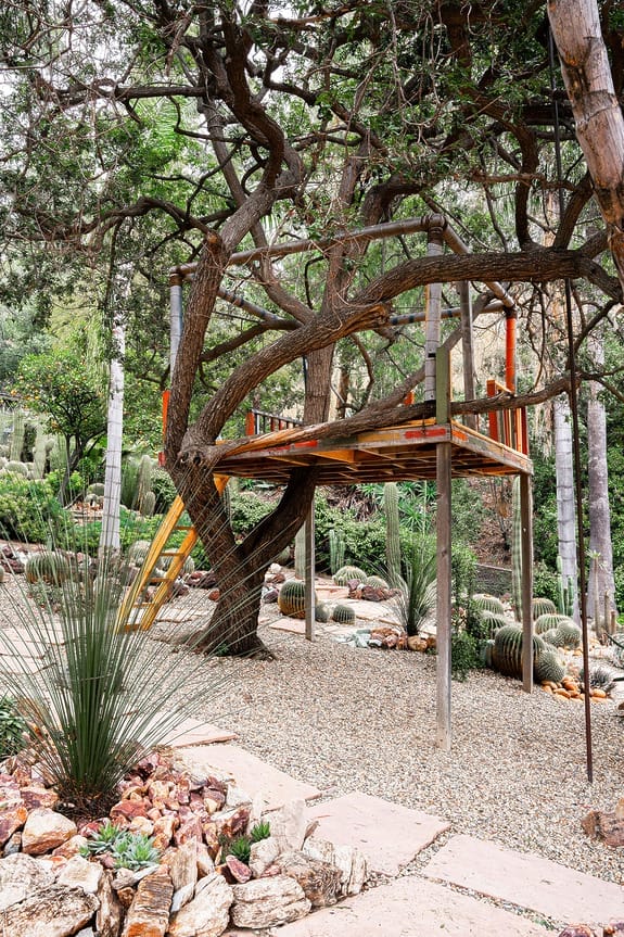 Artist Ed Ruscha’s Former California Home and Studio Are on the Market ...